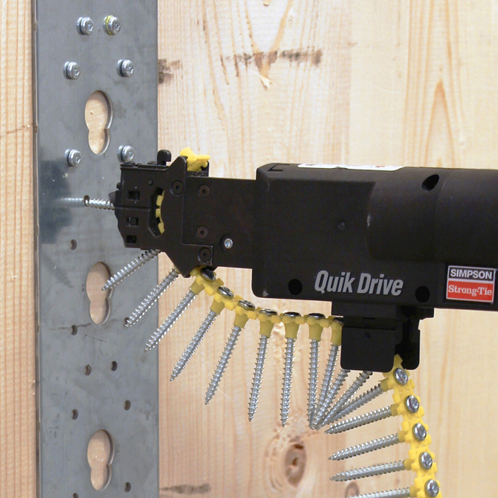 CLT and Mass Timber for Industry - EN | Simpson Strong-Tie